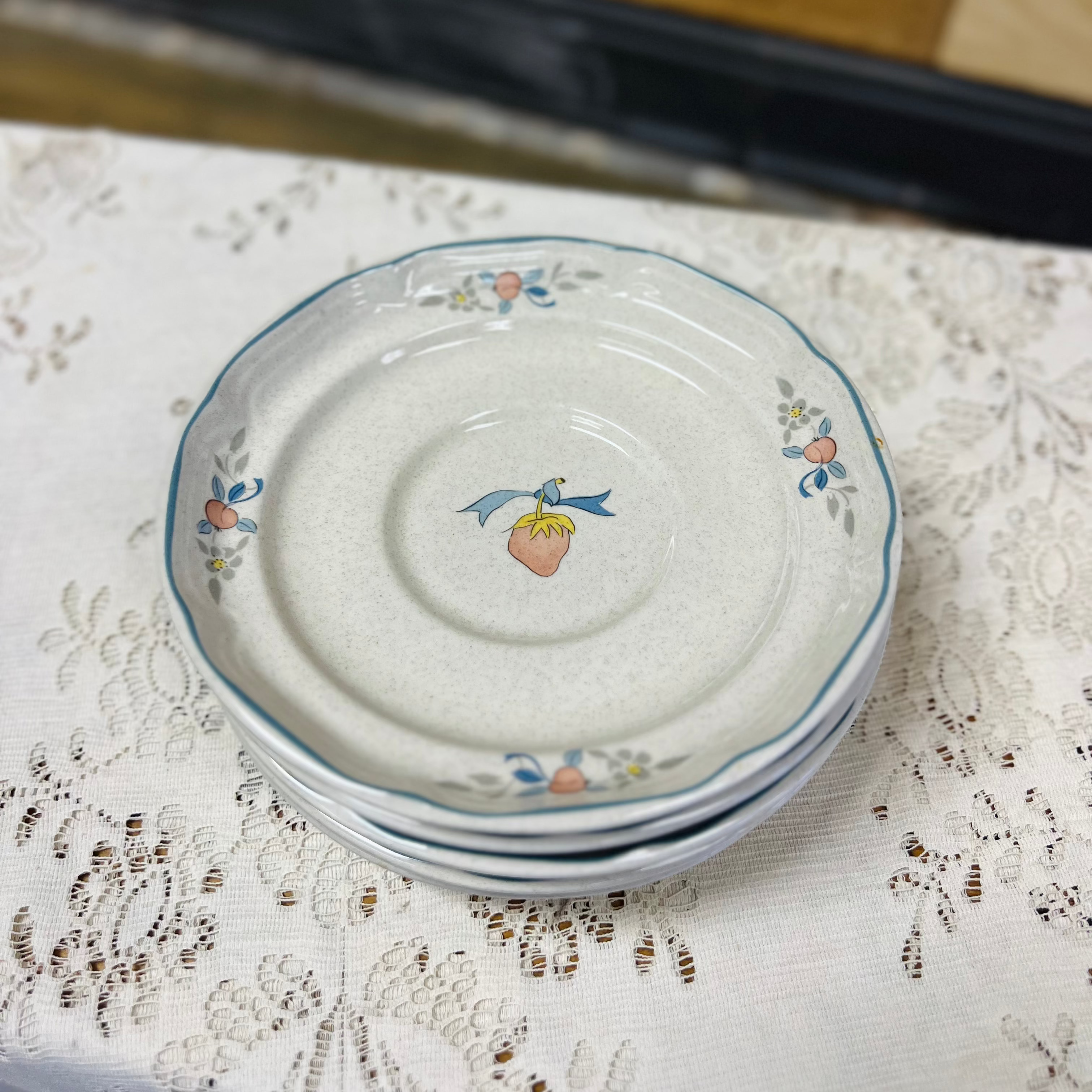 Vintage International Marmalade Geese Saucer Plates - Set of 6 – The ...
